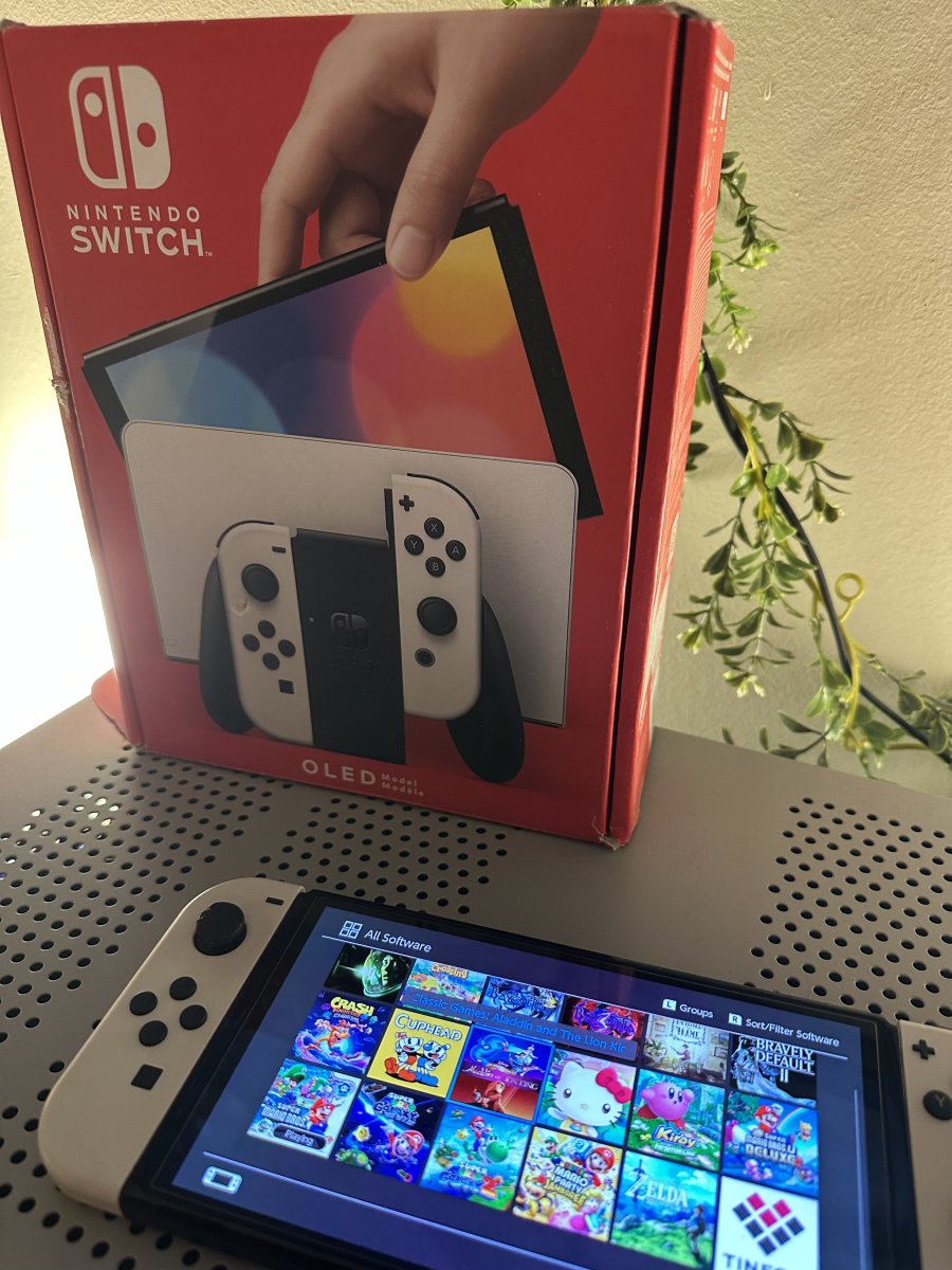 ΠΩΛΗΣΗ - 🎮 Nintendo Switch OLED – CFW (Τσιπαρισμένο) 🎮 | AVClub.gr